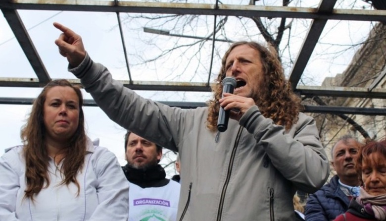 ATE acampa en Avenida 7: “No se puede soportar más salarios bajos ...