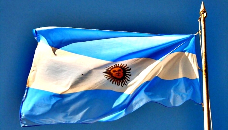 Día de la Bandera: acto en la ciudad de Ensenada - Info Blanco Sobre Negro