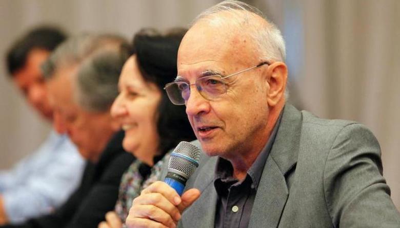 El politólogo y sociólogo brasileño Emir Sader recibirá el Premio ...