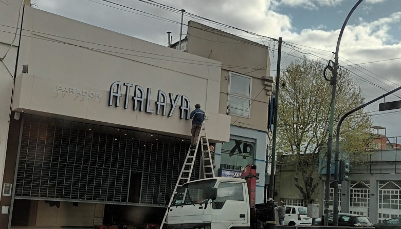 Atalaya tendrá nueva franquicia en La Plata - Info Blanco Sobre Negro