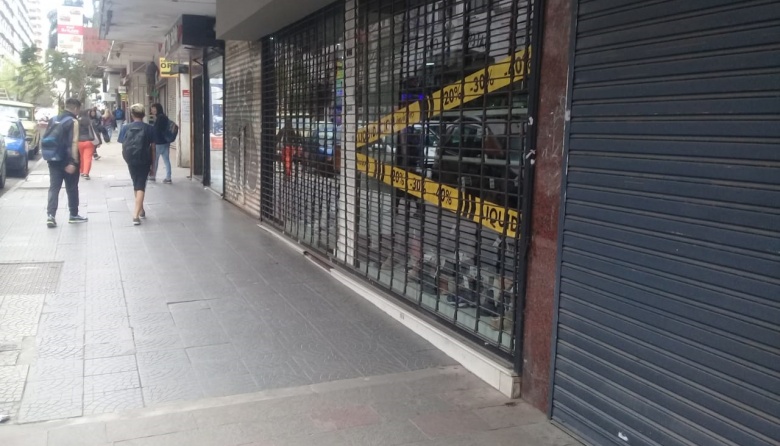 En La Plata se sintió fuerte el Día del Empleado de Comercio - Info Blanco Sobre Negro