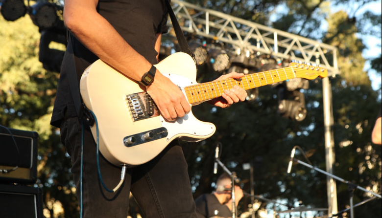 Emmanuel Horvilleur brindará un show especial de “Rock en el Playón” en ...