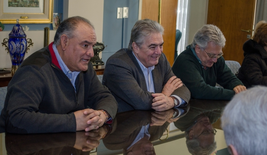 Proponen crear un Seguro Provincial de Salud - Info Blanco Sobre Negro