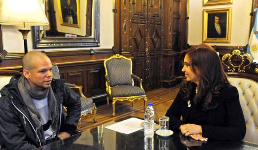 Cristina denunciará el “estatus colonial” de Puerto Rico a pedido René ...